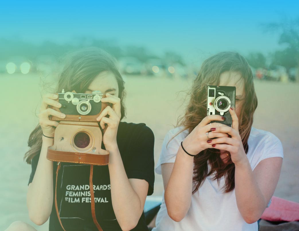 The Ultimate Summer Compact Camera Guide - Jessops Photo